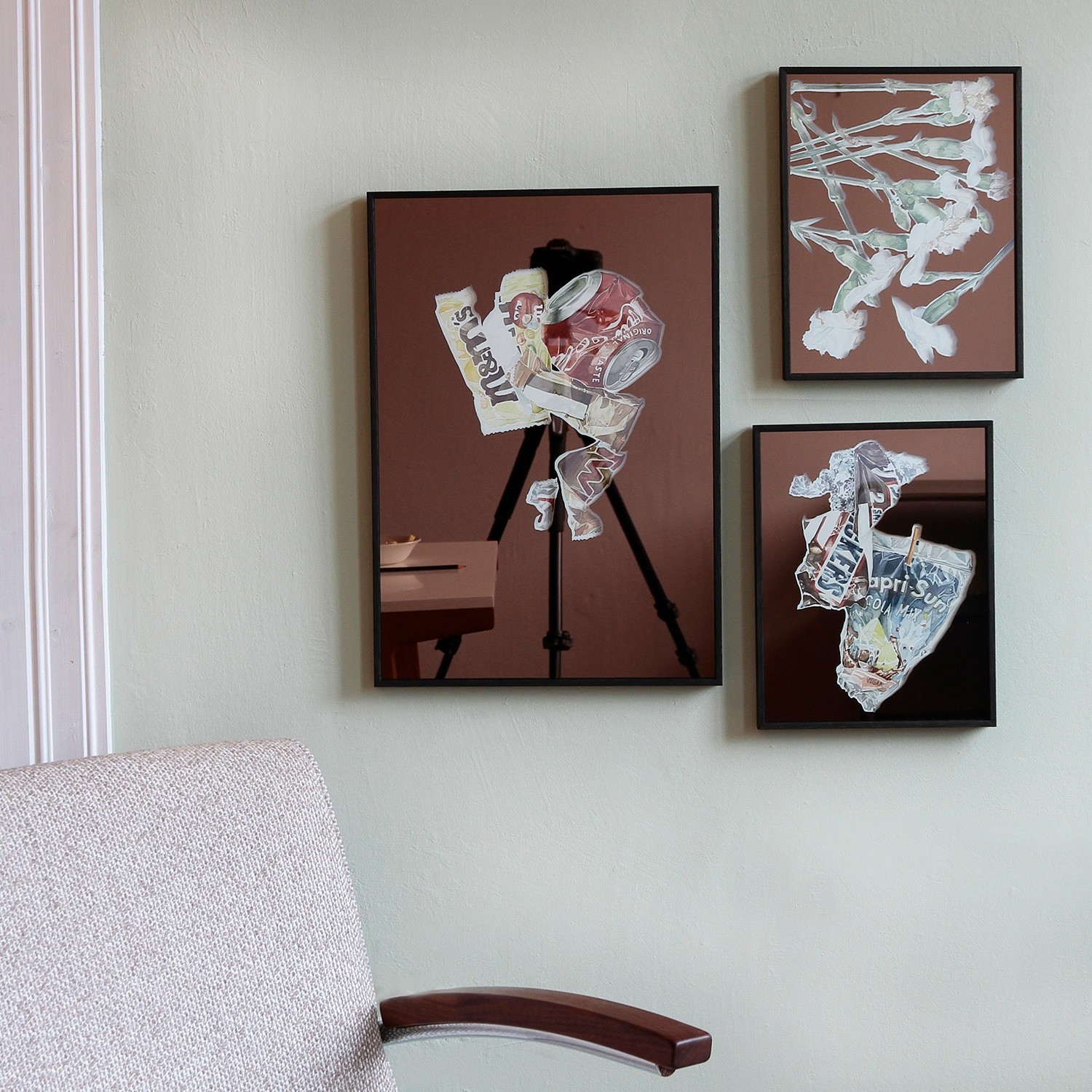 Achim Riethmann, Im Hof II, 2020, Aquarell auf Papier hinter lackiertem Glas, Unikat, 30 x 23 cm ...